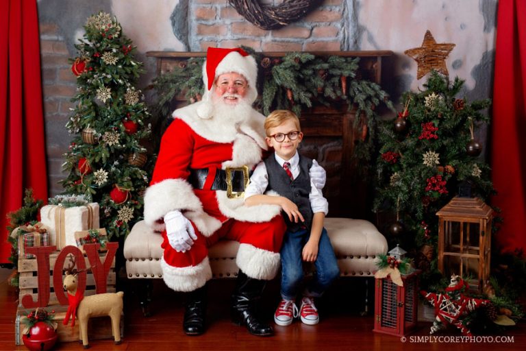 Atlanta Santa Claus Mini Sessions | Douglasville Santa Claus Minis