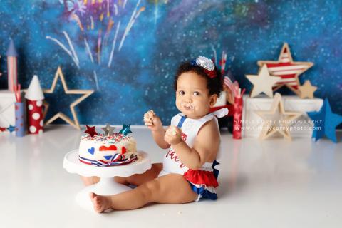 Atlanta Cake Smash Photographer | 4th of July One Year Studio Session