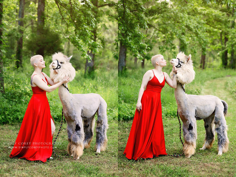 Atlanta Senior Portrait Photographer | L&R Alpaca Farm Photo Session